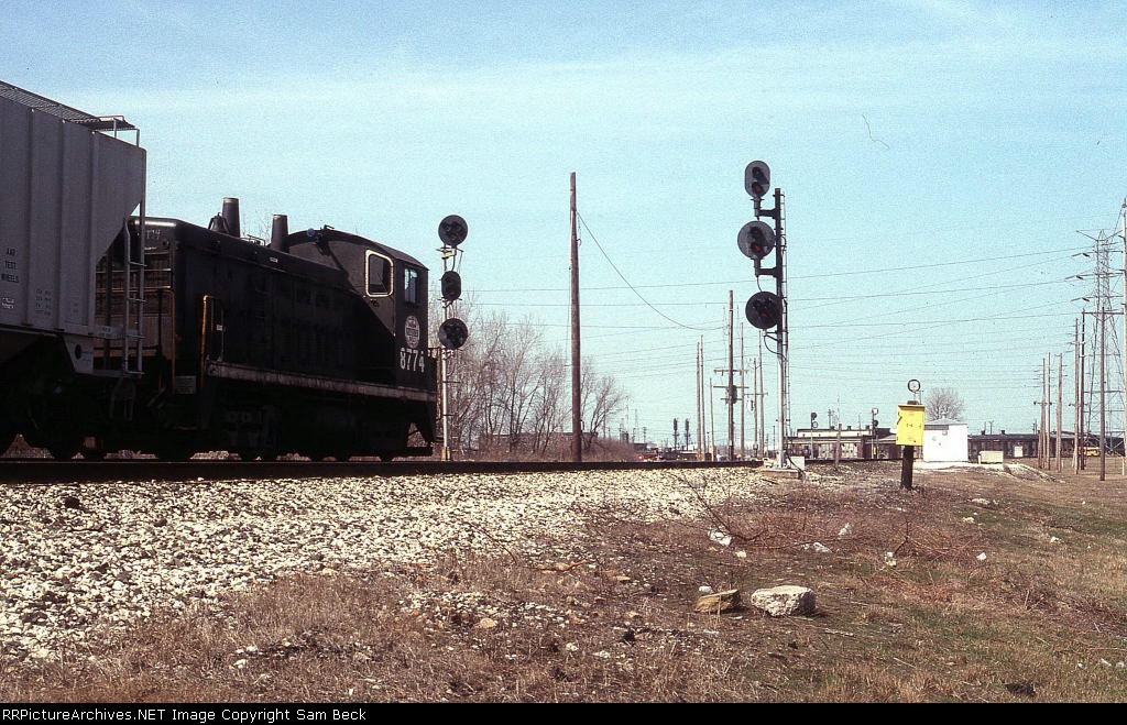 IHB 8774 on the Kankakee Line